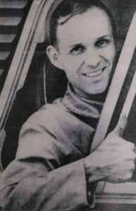 Profiles in Courage: Captain Larry Chesley - Warhawk Air Museum